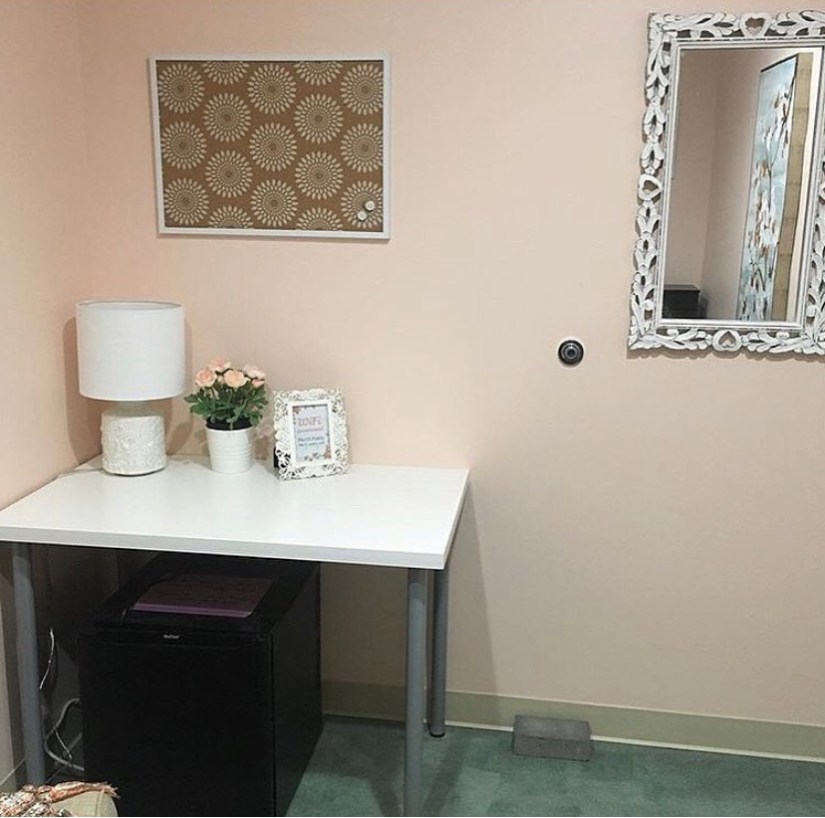 The Perfect Pumping Room – Pump Momma Pump